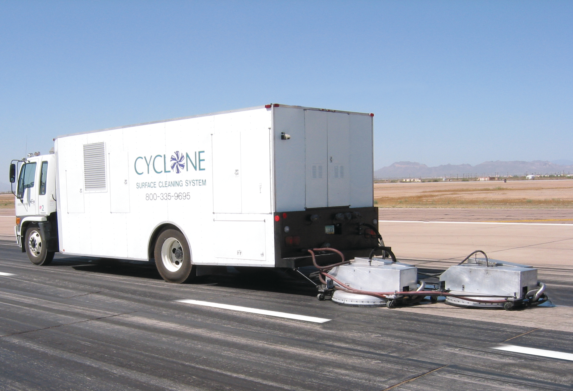 Runway Rubber Removal | Aviation Pros