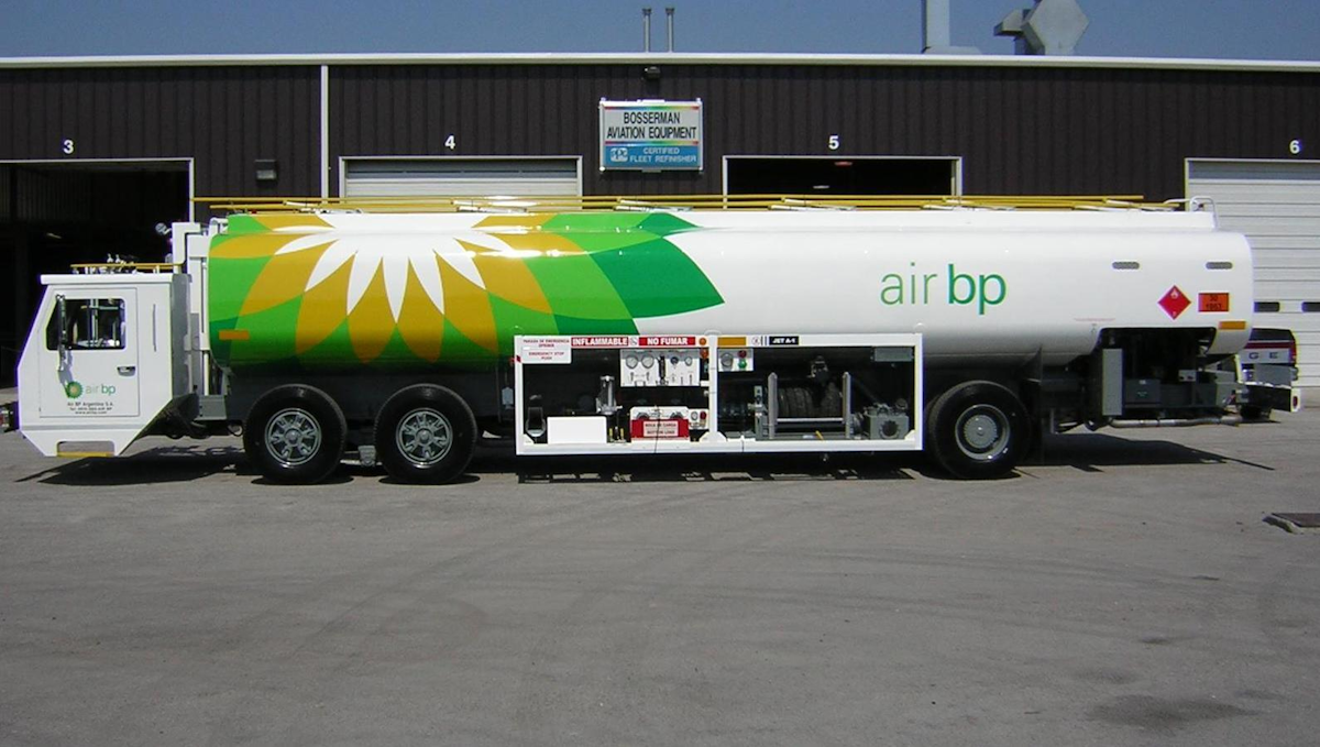 10,000 Gallon Aircraft Refueler | Aviation Pros