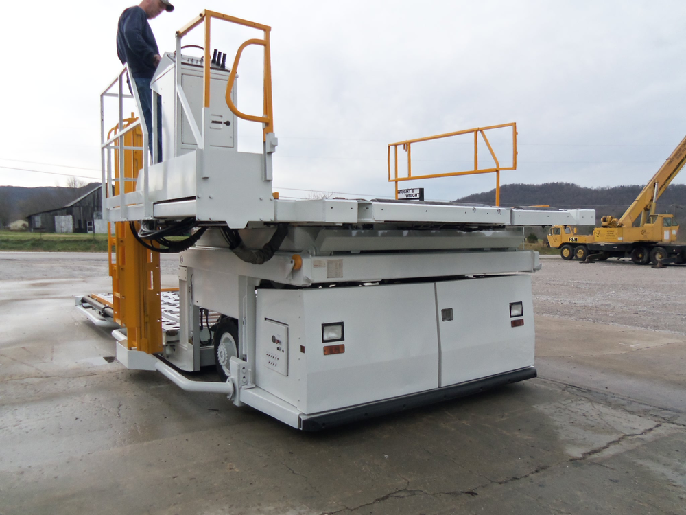 JBT AeroTech Selected For Electrification Of Aircraft Cargo Loaders ...