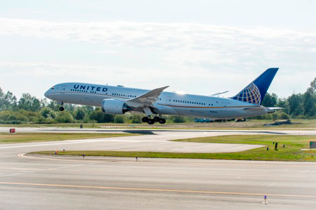 Boeing Delivers First North American 787-9 Dreamliner To United ...