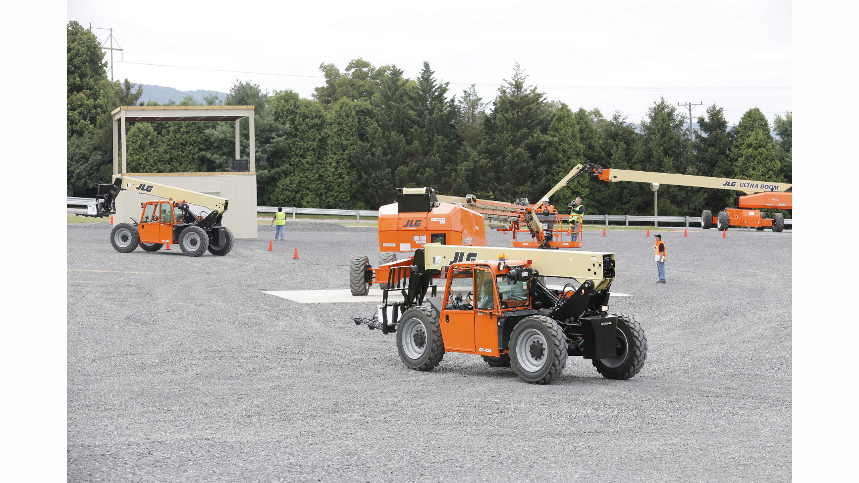 New JLG Customer Training Center and Proving Grounds Graduates First ...