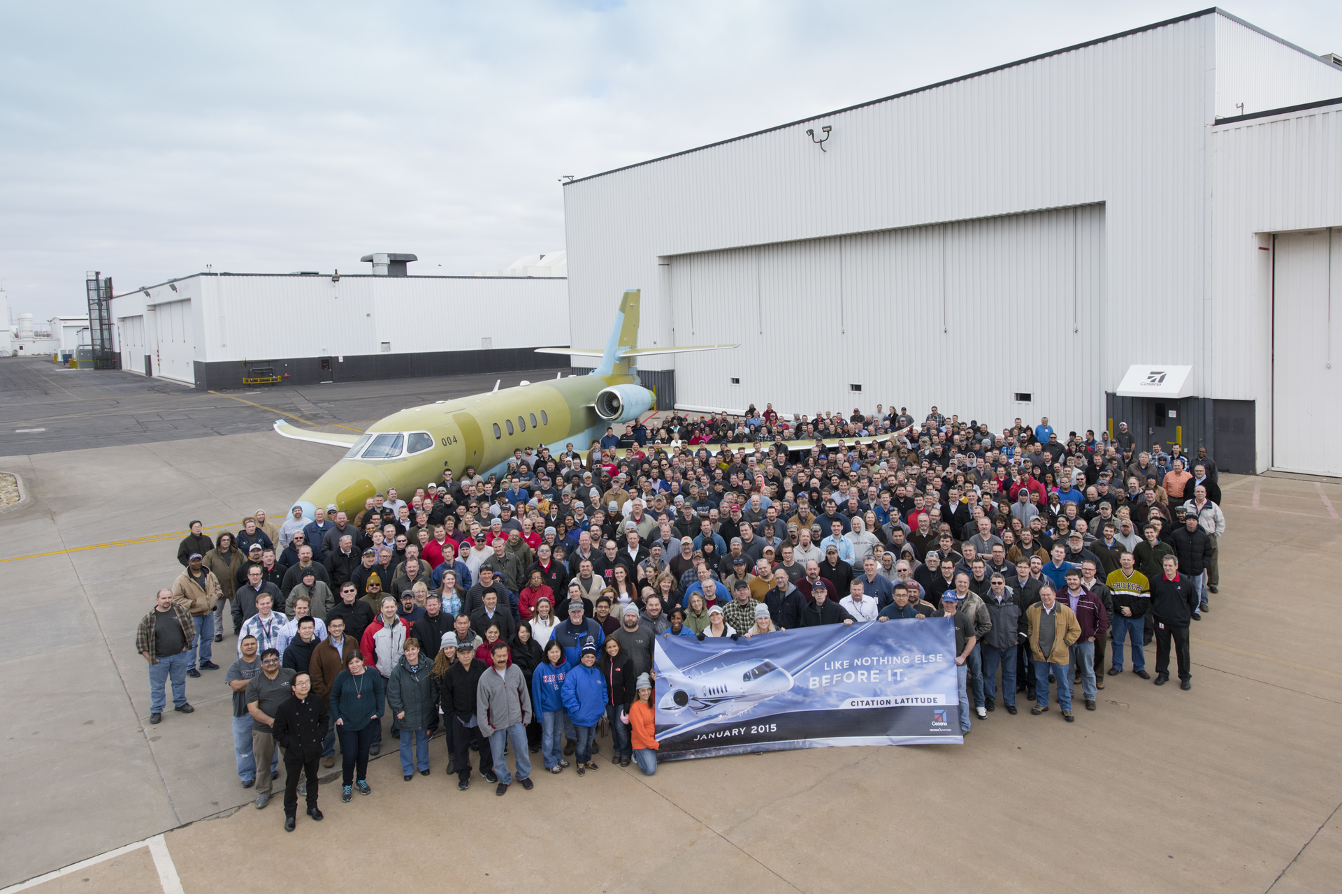 Cessna celebrates roll out of first production Citation Latitude ...