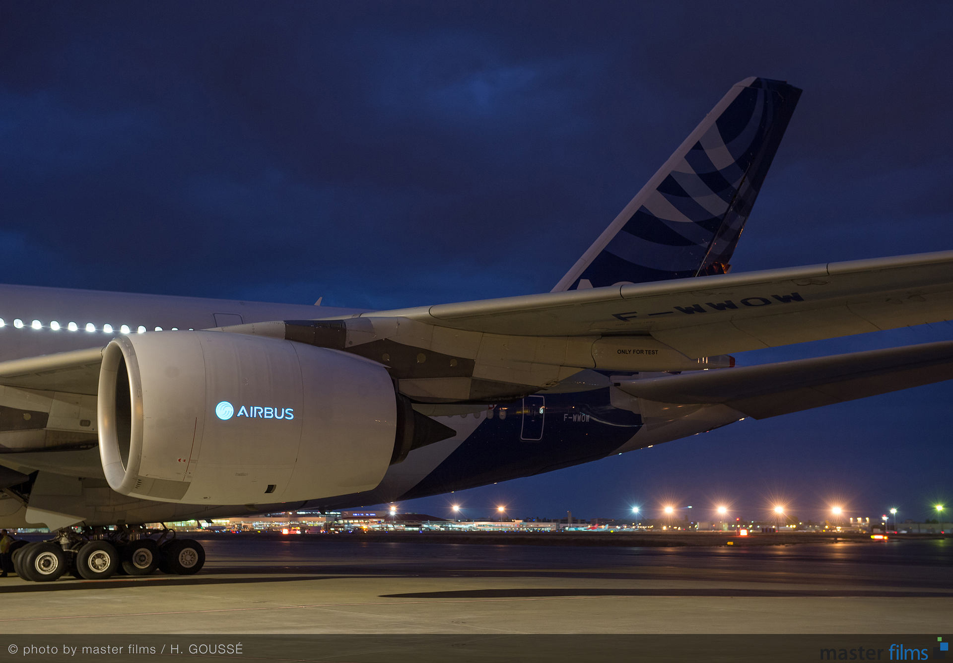 Aircelle “Lights up the Sky” During the Initial Test Flight of a ...