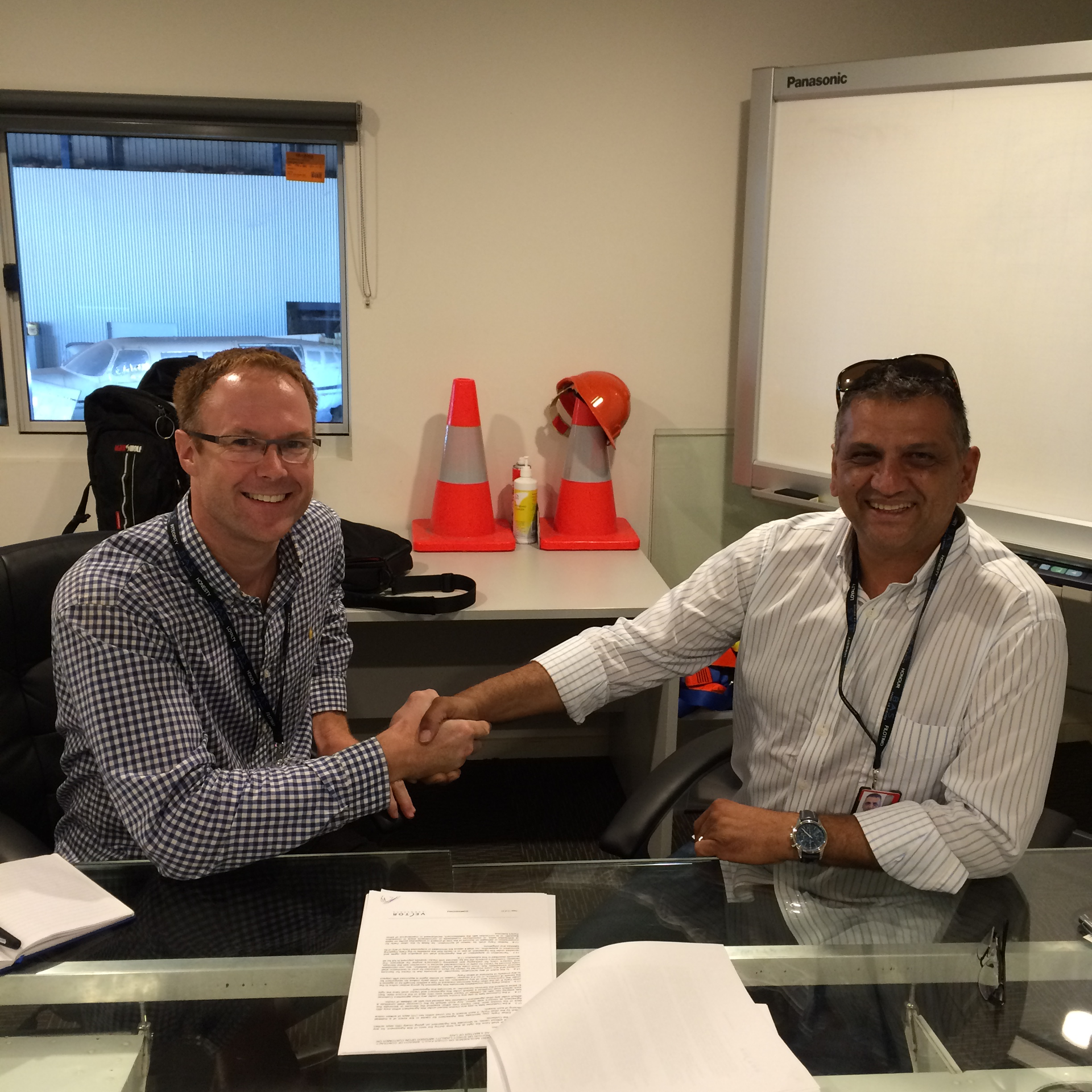 Vector Aerospace signs exclusive long-term agreement with Broome Air ...