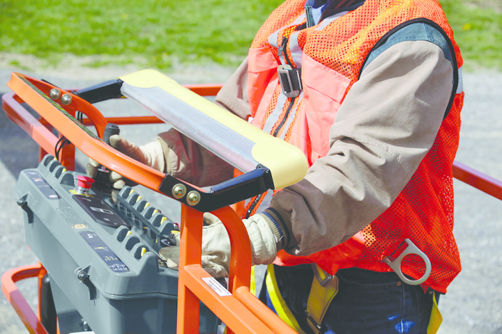 Jlg Takes Leadership Position By Standardizing Skyguard System