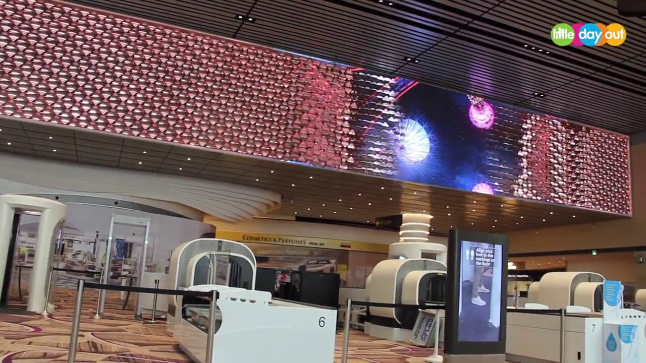 Changi Airport T4 Digital Immersive Wall 1 | Aviation Pros
