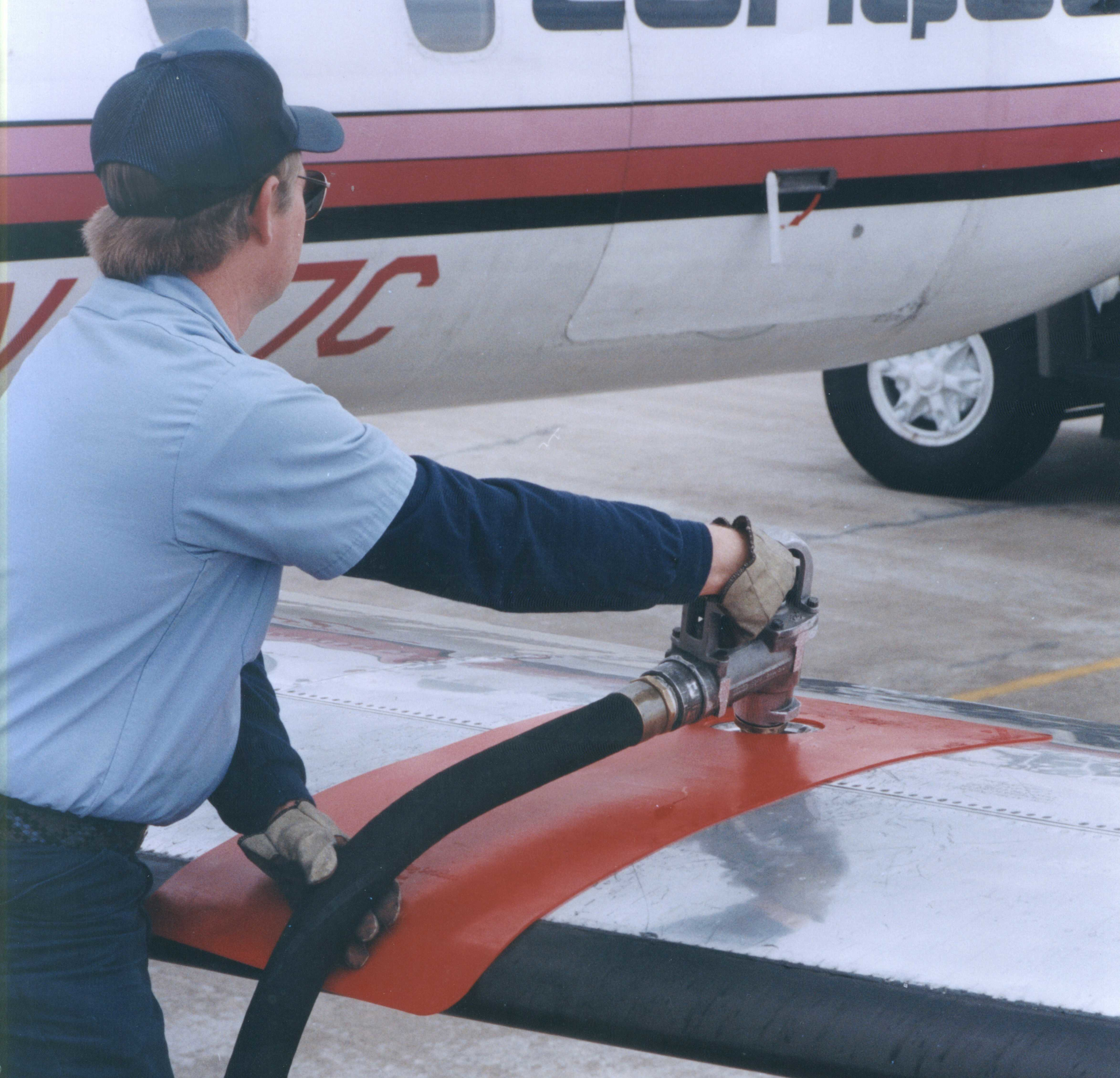 Fueling Wing Mat | Aviation Pros