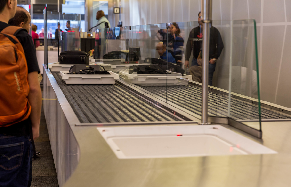 SFO, TSA and United Airlines Unveil New Automated Screening Lanes ...