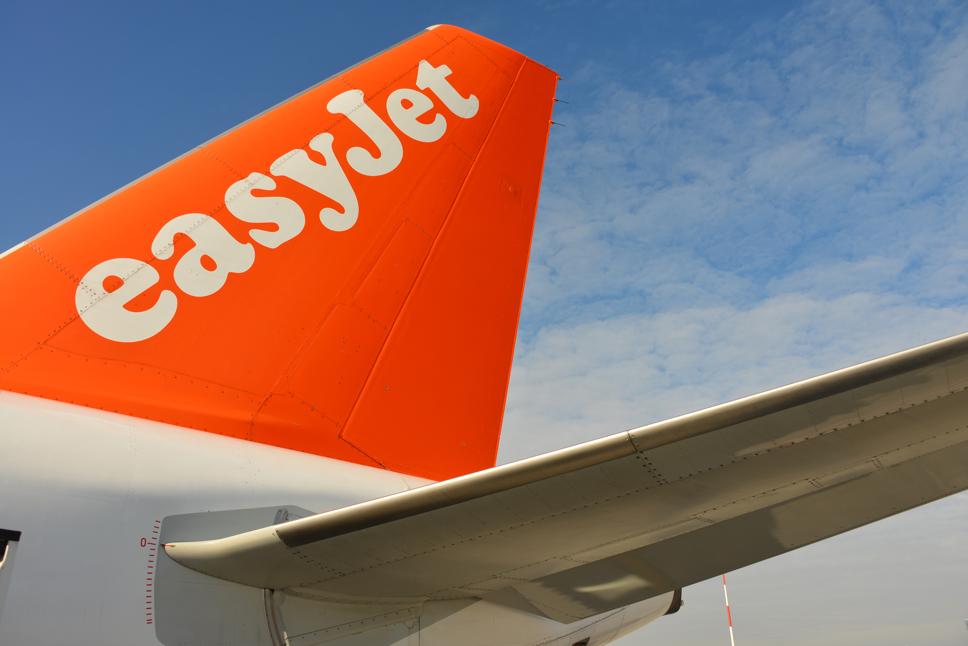easyJet Awards New Contracts and Renewals to Menzies in Three European ...