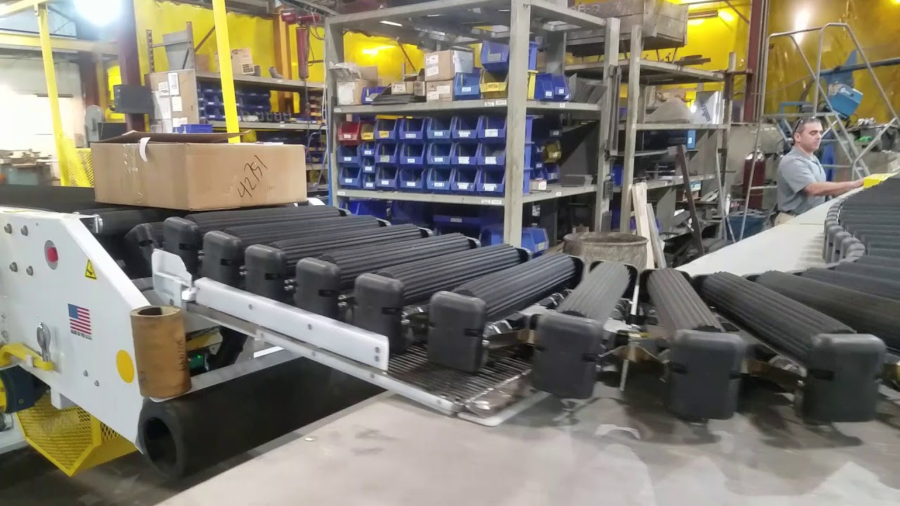 Mobile Belt Loader with Articulation into the Cargo Hold | Aviation Pros