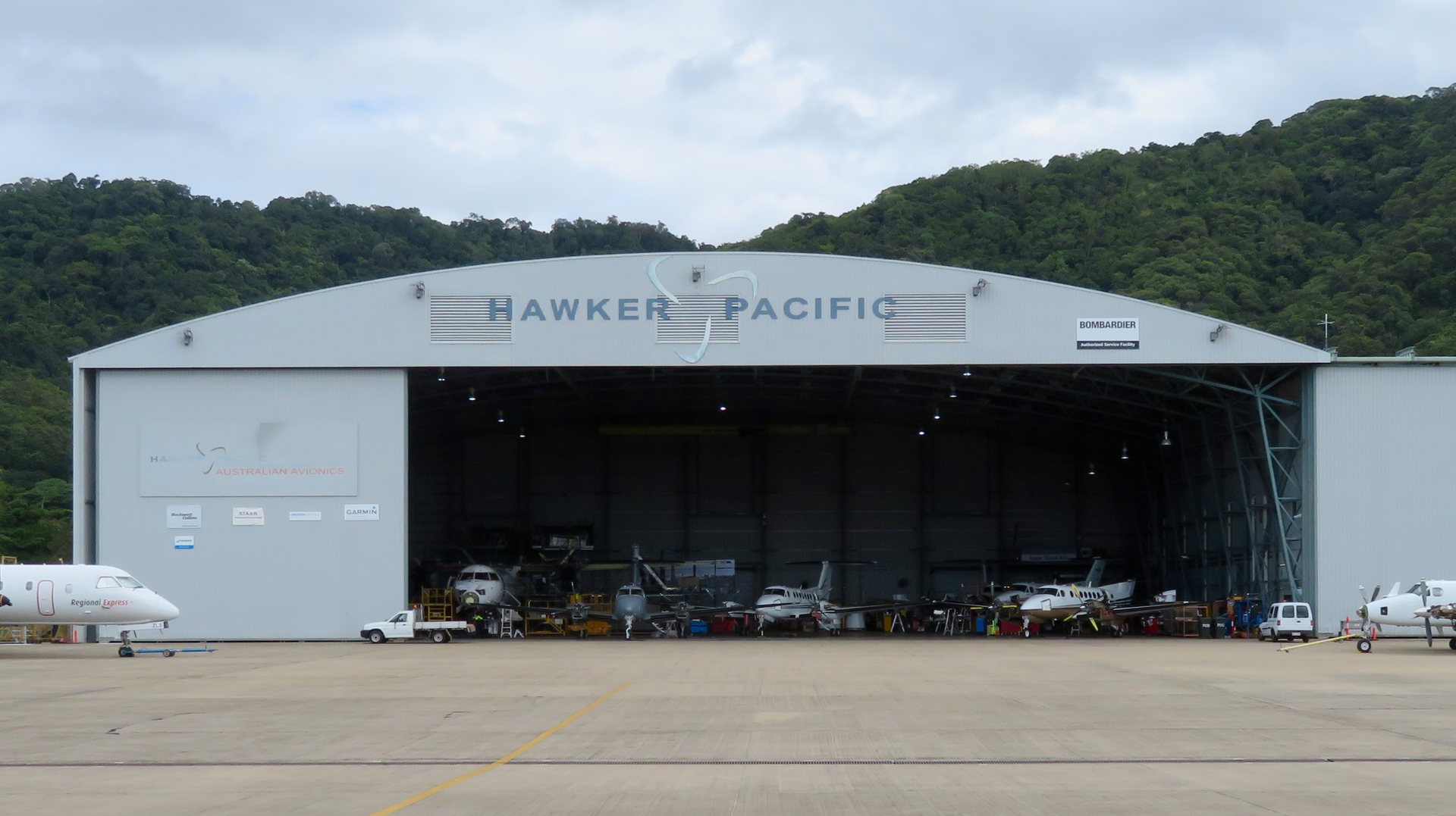 Jet Aviation Expands Service Capabilities at its Hawker Pacific ...