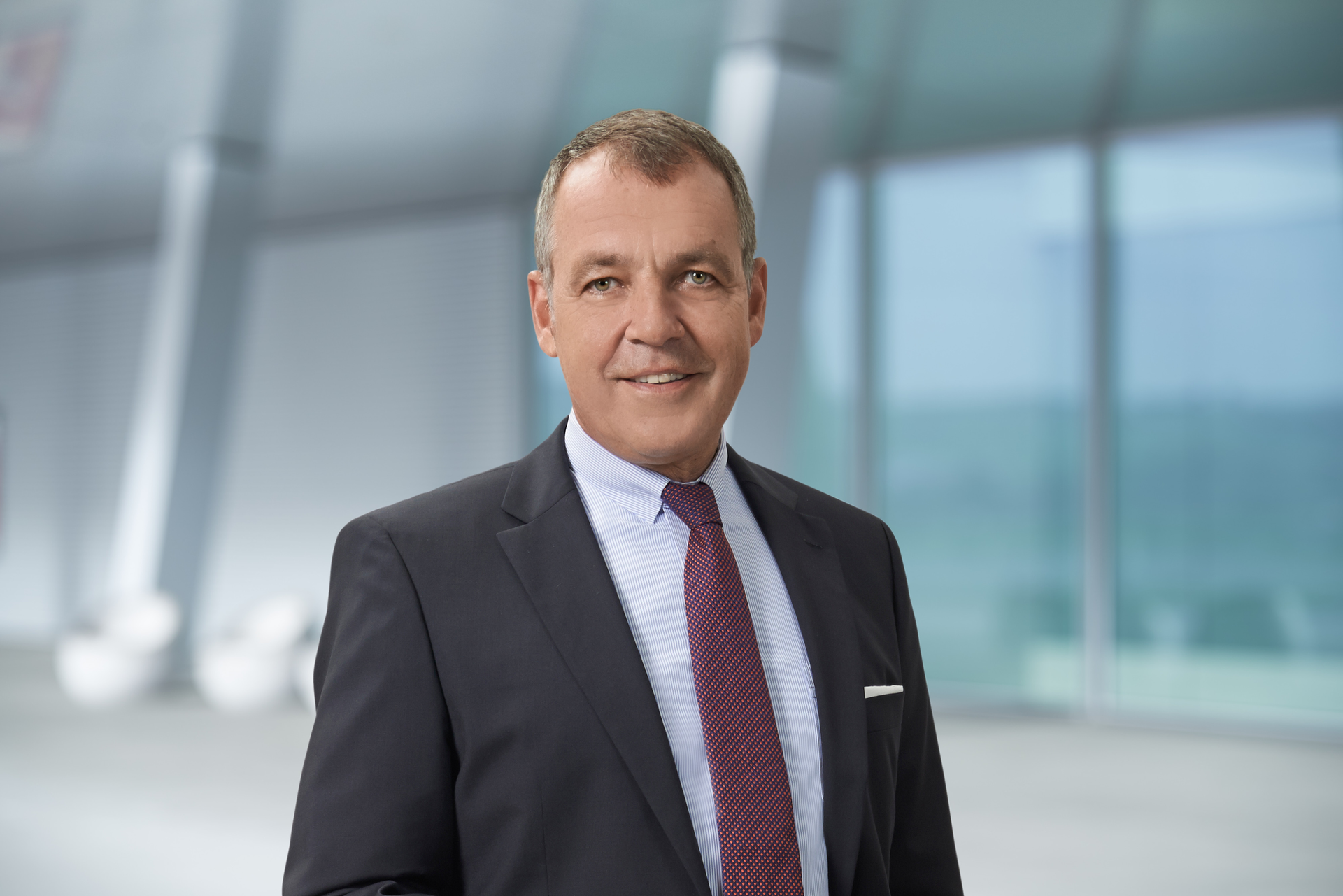 Christoph Mueller Steps Down as Chairman | Aviation Pros