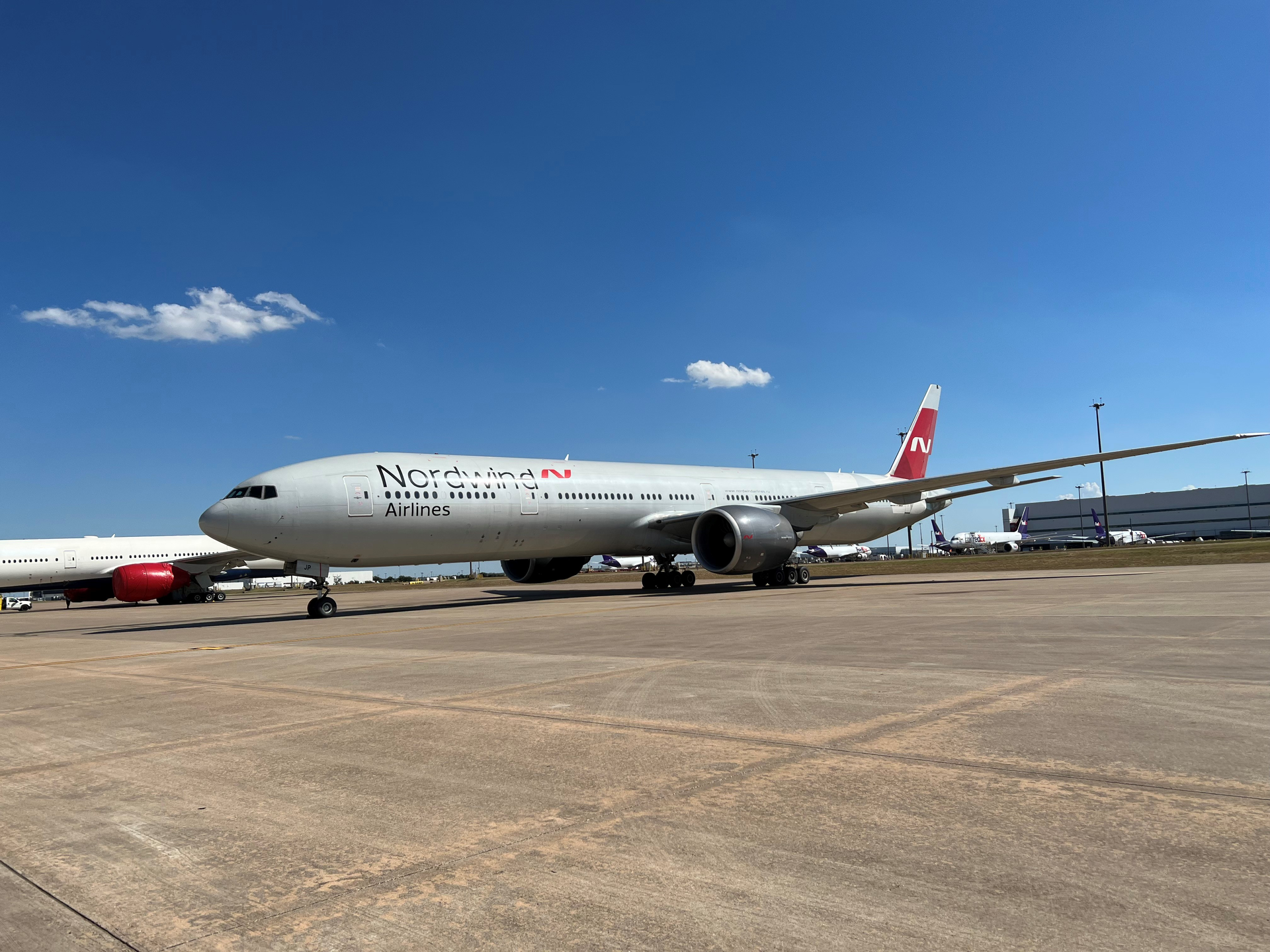 Mammoth Freighters Signs Agreement with STS Aviation Services to ...