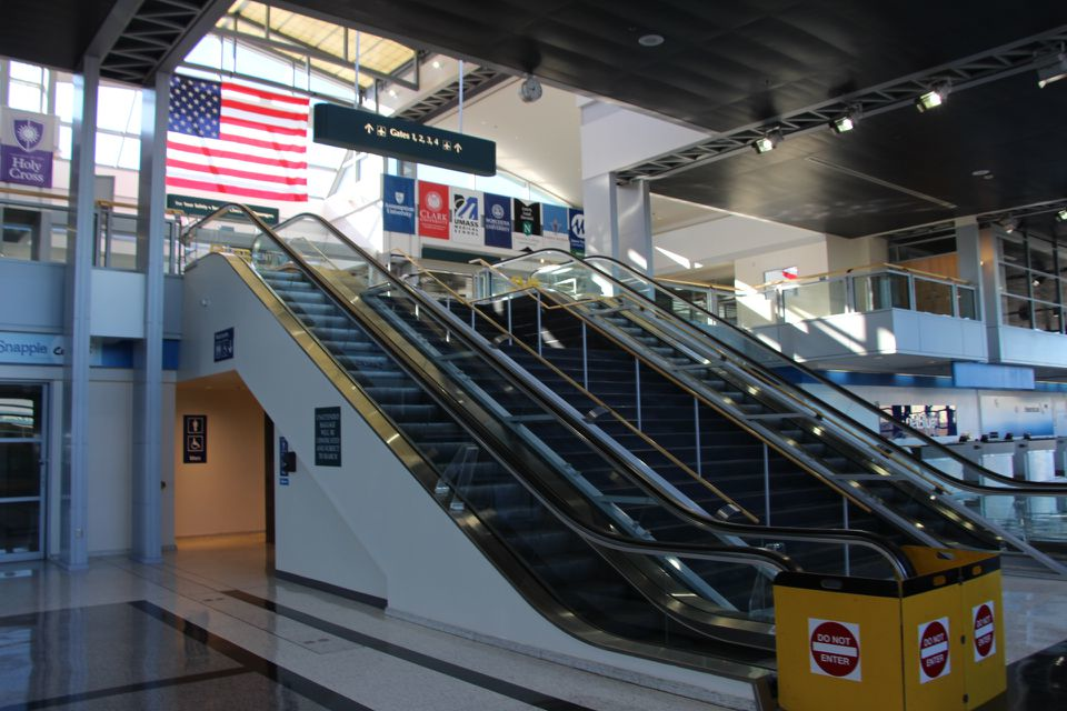 4 Mass. Airports Named Among the Top 100 US Airports With the Most Delays | Aviation Pros
