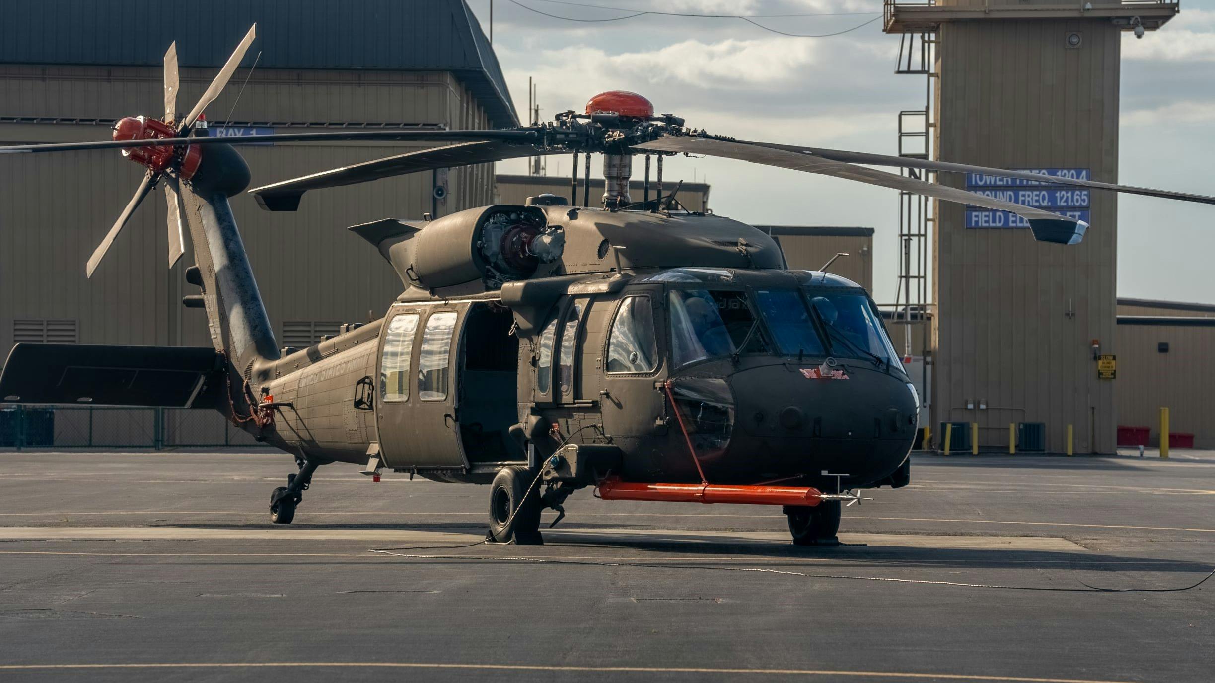 GE Aerospace T901 Engine Powers Black Hawk for First Time in Successful ...