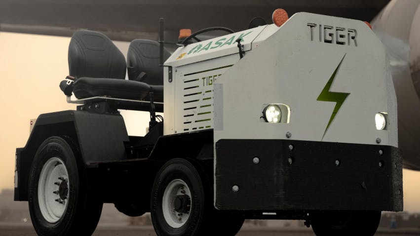 Waev Inc. Showcases Flagship Electric GSE Solutions at GSE Expo ...